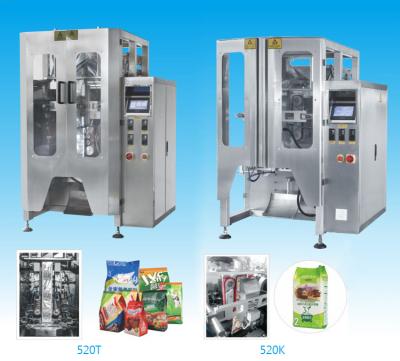 China PID Control 30bag/min Snacks Packing Machine Four Sides Sealing 520T for sale