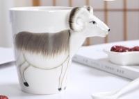 China Three Dimensional Cattle 15 Ounce Painting Ceramic Mugs for sale