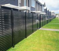 China Customized 6063-T5 Powder Coating Marano Aluminium Square Tube Fencing for Facade/Balcony for sale