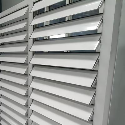 China Enhance Your Garden Fence with Grade 6000 Series Half Hiding Aluminum Louver Profiles for sale