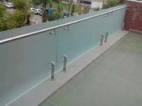 China Flooring Mounted Customizable Aluminum U Channel Glass Railing for Frameless Design for sale