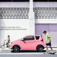 China 2 Doors 2 Seats Mini Electric Car Solar 2 Big Trunk Low City Commuting Vehicle for sale
