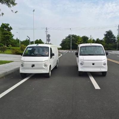 China 5.4 Meter Electric Mini Bus with 200 km Range and 14-Seat Capacity for Commercial Passenger Transport for sale