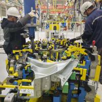 China Joint Venture Automotive Assembly Plant Setup with 5000-8000 sqm Factory Space and $2M Minimum Investment Requirements for sale