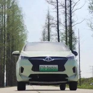China RHD & LHD New Energy Car F10 Electric Vehicle 350Kg Payload & 300Km Range for sale