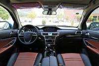 China Strong Luxury SUV 1.9T Diesel 5MT KD Kits for Local Assembly - 136 HP Engine, 7-Seat Capacity for sale