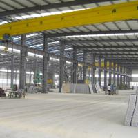 China Steel Structure Warehouse Prefabricated with Customized Overhead Crane for sale