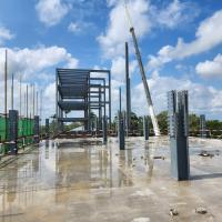 China Prefabricated Modular Heavy - Duty Steel Structure Hotel Building for sale