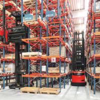 China VNA Rack Very Narrow Aisle Heavy Duty Rack VNA Pallet Racking Beam Racking for sale