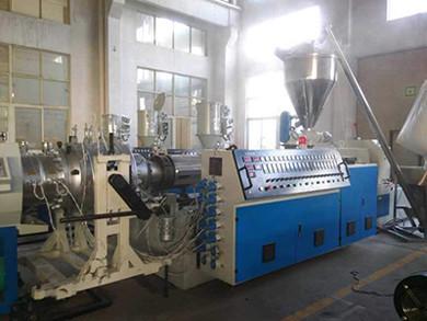 China 55KW PVC Electrical Conduit Extrusion Line 20-110mm High Speed Twin Screw for sale