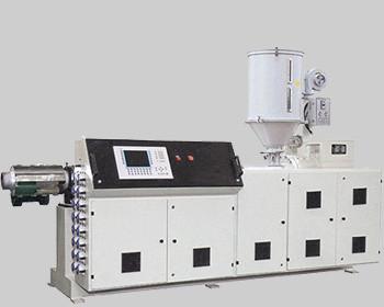 China PVC ABS Plastic Pelletizing Machine 500-1000kg/H Capacity with Energy Saving Design for sale