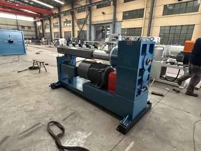 China Plastic HDPE Pipe Extruding Making Machine PE Pipe Extruder Production Line for sale