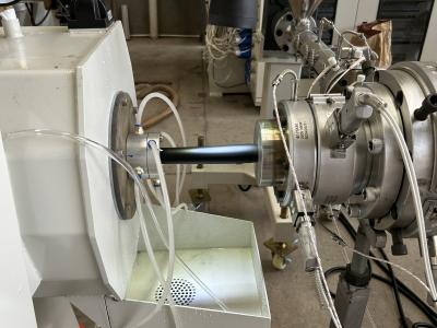 China HDPE Pipe Extrusion Production Line 355-800mm 1200kg/h Output with Integrated Gearbox for sale