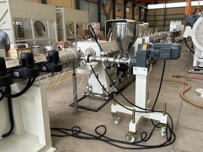 China Low Noise HDPE Pipe Making Machine Pipe Extrusion Line High Capacity for sale