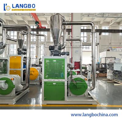 China PVC Powder Pulverizer Grinder Making Machine 100-900kg/h 15-100mesh for sale