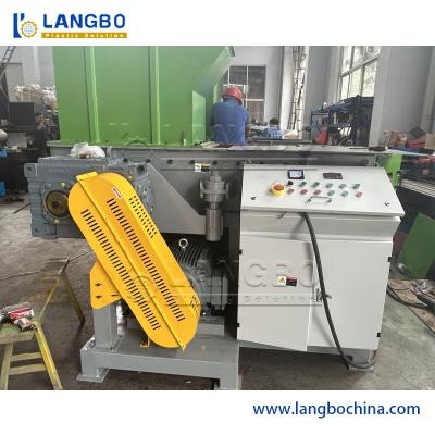China Industrial Single Shaft Shredder for Plastic PP PE HDPE LDPE PVC Pipe 300-1000kg/hr for sale