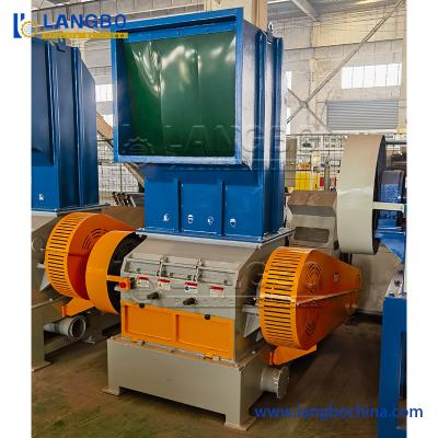 China Industrial Plastic Crusher Machine for PET Bottle Recycling - 18-110kW Motor Power, 300-1200mm Crushing Chamber for sale