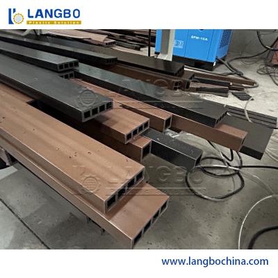 China WPC Decking Extrusion Line with Vacuum Calibration Embossing System and Conical Twin Screw Design for sale