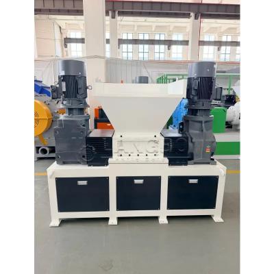 China Double Shaft Shredder Machine Low Speed High Torque 500-2000 kg per Hour for Plastic Recycling for sale