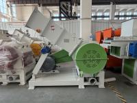 China 37kW High Efficiency Plastic Crusher for Recycling with V-Shaped Blades for sale