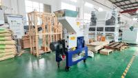 China Screenless Slow Silence Online Plastic Granulator for Injection Molding Machine for sale