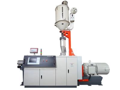 China PE Three Layer 32mm 40mm 63mm Plastic Pipe Single Screw Extruder Equipment Line for sale