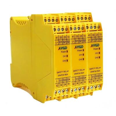 China The safety relay SR4P3A1B24 replaces the emergency stop switch and safety door lock of the Lynk&Co Pilz monitoring system for sale