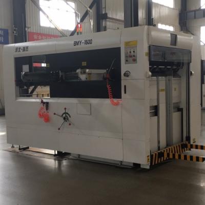 China Precision Cardboard Box Die Cutting Machine With 1320-1520mm Cutting Length for sale