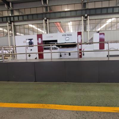 China Smooth 980mm Corrugated Cardboard Die Cutter PLC Controlled for sale
