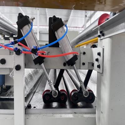 China 180m/min Double Facer Corrugated Cardboard Production Line With Pneumatic Pressure Plate And 2 Pieces Proportioning Valve for sale