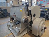 China Semi Automatic ML1500 Die Cutting and Creasing Machine with Electric Suction Plate Brake Clutch and Four Insurance Parts for sale