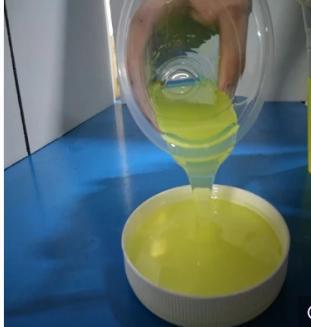 China Anti-Yellowing UV Resistant RTV2 Condensation Cure Silicone Liquid Rubber for Outdoor Molds 15-35 Shore A for sale