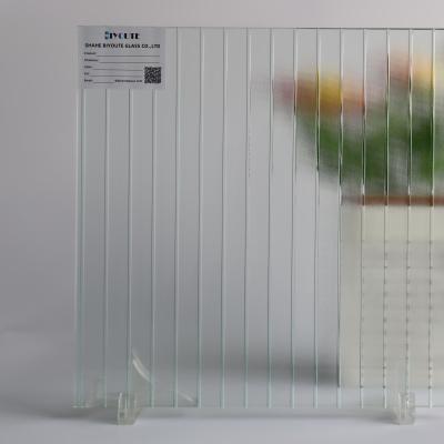 China 8mm Fluted Tempered Glass 2100x2800mm CE Certified Patterned Glass for Doors Windows for sale