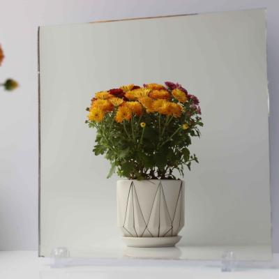 China Custom Green Back Paint Wall Mirror Glass Sheet 4x8 ft 1.2-8mm Thickness for sale