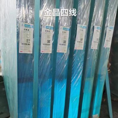 China Low Iron Float Glass 3-19mm Extra Clear Super White Glass 91.2% Light Transmission for sale