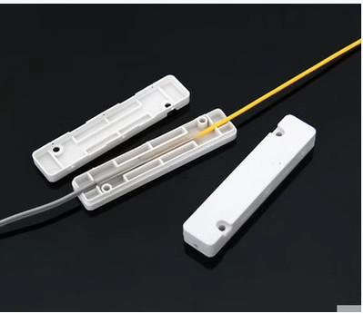 China 1in 1out 2 Ports Fiber Optic Splicing Protective Termination Box for Drop Cable ASB White for sale