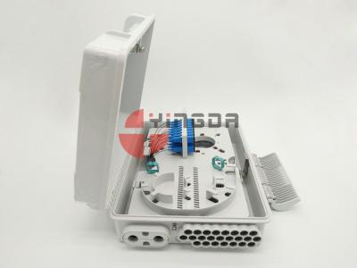 China 24 Ports Fiber Access Terminal Box with SC/UPC adapter Pigtails , 1*8 1*16 Splitter Distribution Box White for sale