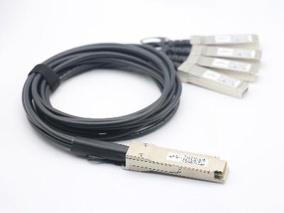 China Optical Dac Cable Qsfp+ To 4x SFP+ 10g High Speed Twinax Copper Cable 5M for sale