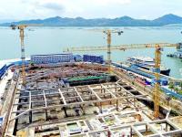 China ZTT396 Flattop Tower Crane 16t Capacity 75m Jib Length 3.5t Tip Load High Quality for sale