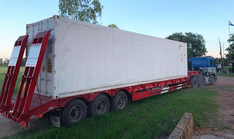 Tri axle Lowbed truck trailer for sale near me