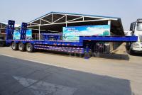 China 3 axle 60 tons/80 tons semi trailer low loader with excavator recess for sale for sale