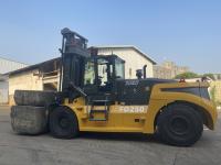 China High Capacity Heavy Load Forklift with Fork Positioner 3000mm Mast Lifting Height for sale