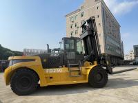 China Powerful Heavy Duty Forklift with 3000mm Mast Lifting Height and Yuchai or CUMMINS Engine for sale