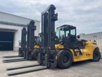 China 30 Ton Precast Concrete Panel Heavy Duty Forklift Truck Yard Transport for sale
