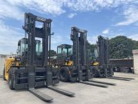 China Counterbalance Forklift Fast Lift Speed Versatile Equipment Suitable for Warehousing Manufacturing and Distribution for sale
