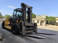 China 20 Ton Foundry Heavy Duty Diesel Forklift Truck With Reinforced Chassis Frame for sale