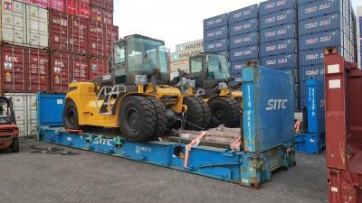 China 18 Ton Warehouse Heavy Duty Forklift Truck With Hydraulic Side Shift Forks for sale