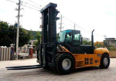 China 42 Ton High Load Capacity Heavy Lift Forklift With Tire Prong Attachment for sale