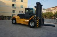 China 4000mm Mast Giant FD300 30 Ton Heavy Lift Forklift Truck Equipment for sale