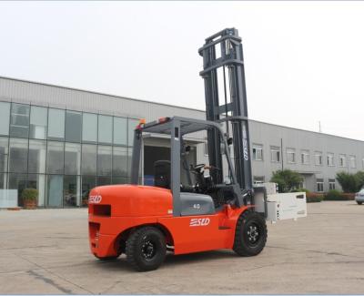 China FD40 4 Ton Diesel Powered Forklift With Bale Clamp for sale